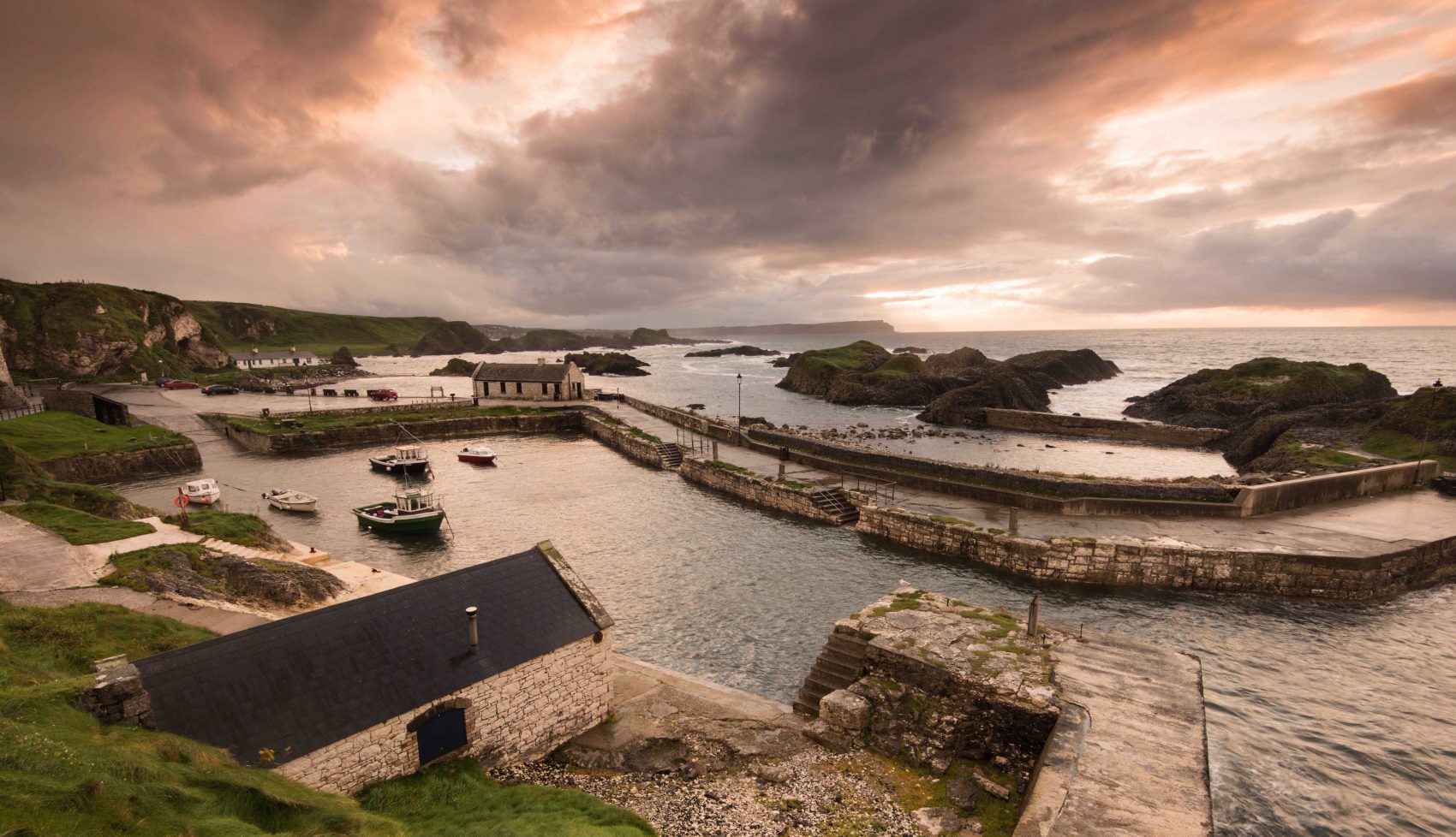 5 Must-See Locations at the North Coast - Trek NI