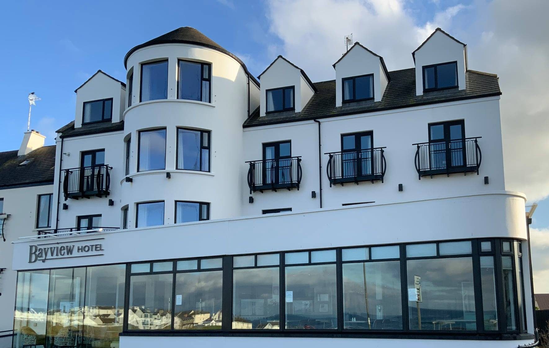 Bayview Hotel, Portballintrae - Trek NI